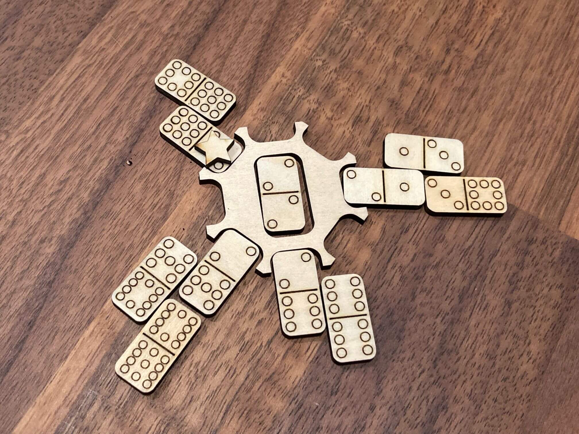 Mini Dominos – Grumpy Alison